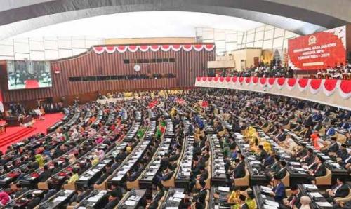 Berikut Susunan Lengkap Pimpinan DPR, DPD dan MPR RI